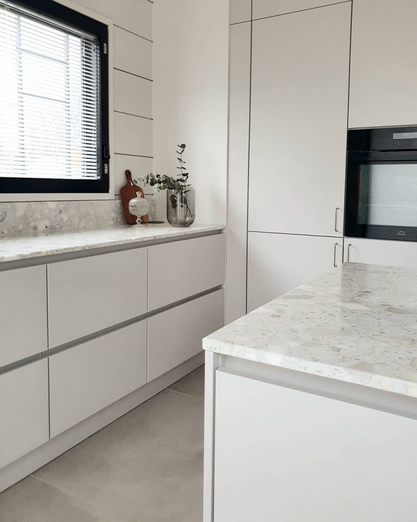 15 Modern Grey Kitchen Cabinets Inspiration