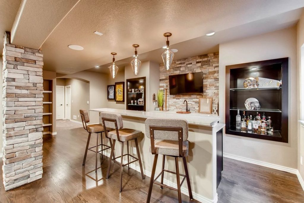 25 Luxury Basement Bar Designs That Will Make You Go Crazy