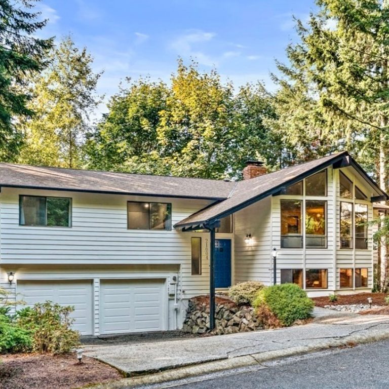 15 Split-Level Home Designs That Are Making A Comeback