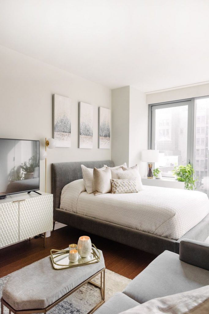 18 Minimalist Studio Apartment Designs for an Eye-Pleasing Aesthetics