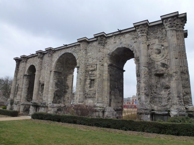 French Architecture - Iconic Buildings Worth Visiting