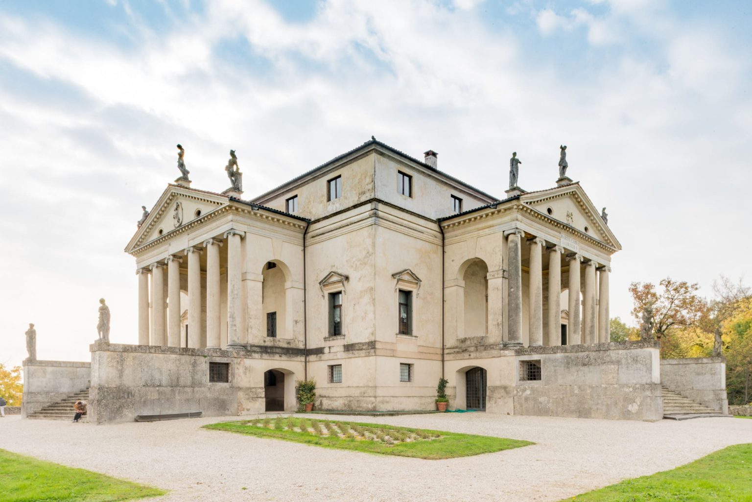 Famous Renaissance Architecture -Discover Its Most Astonishing Buildings