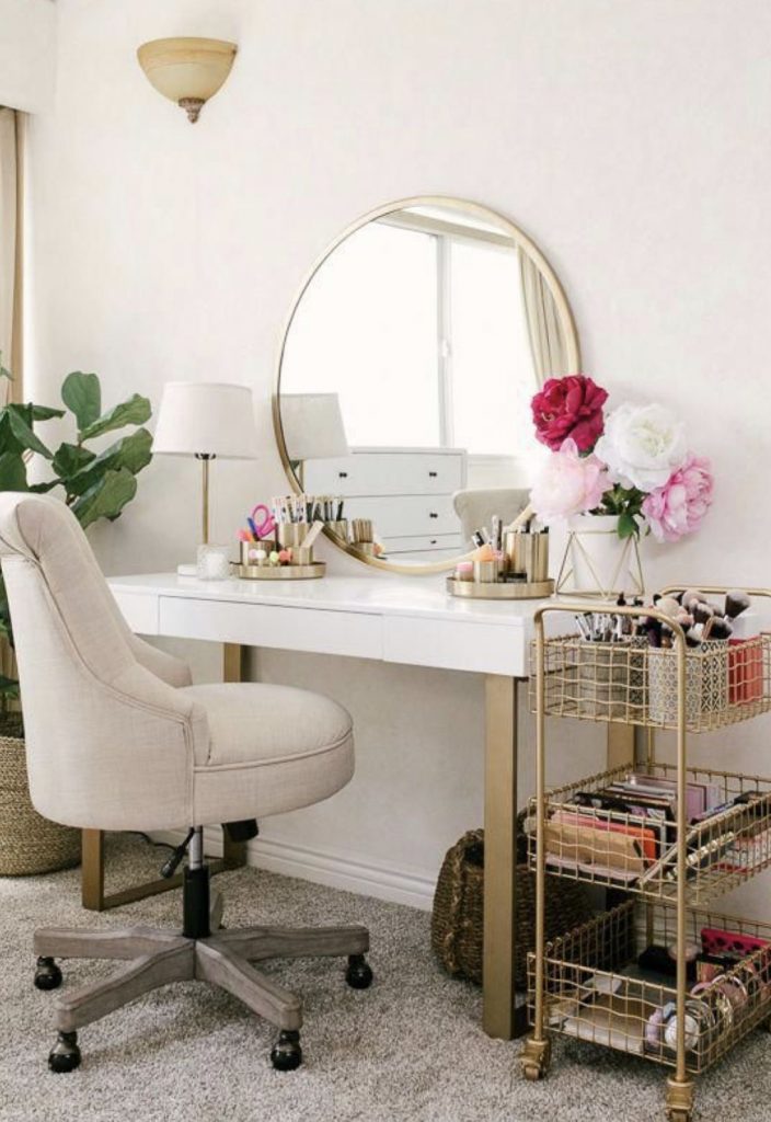20 Superb Makeup Storage Solutions For Every Space