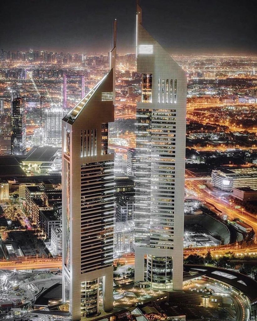 Dubai Architecture - Mix Of Tradition And Modernism